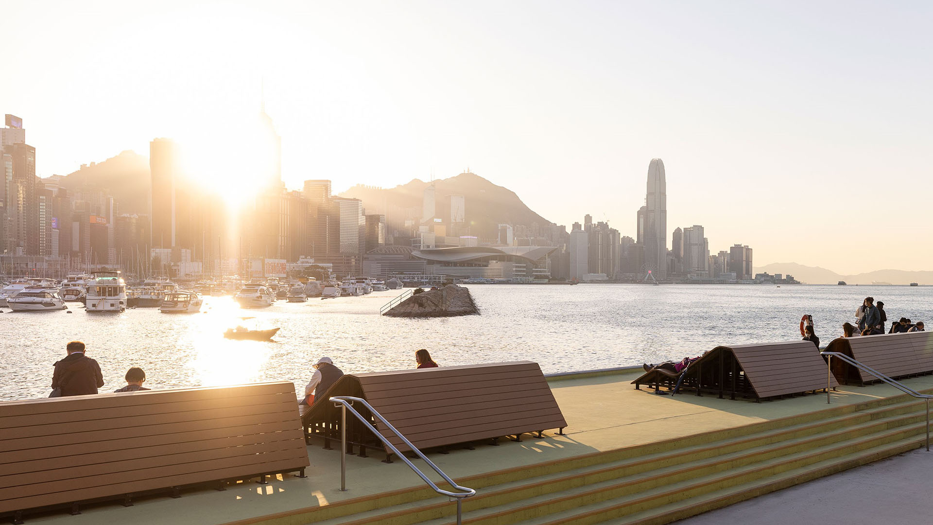 Explore Hong Kong’s Harbourfront Shared Spaces | Hong Kong Tourism Board Explore Hong Kong’s Harbourfront Shared Spaces | Hong Kong Tourism Board
